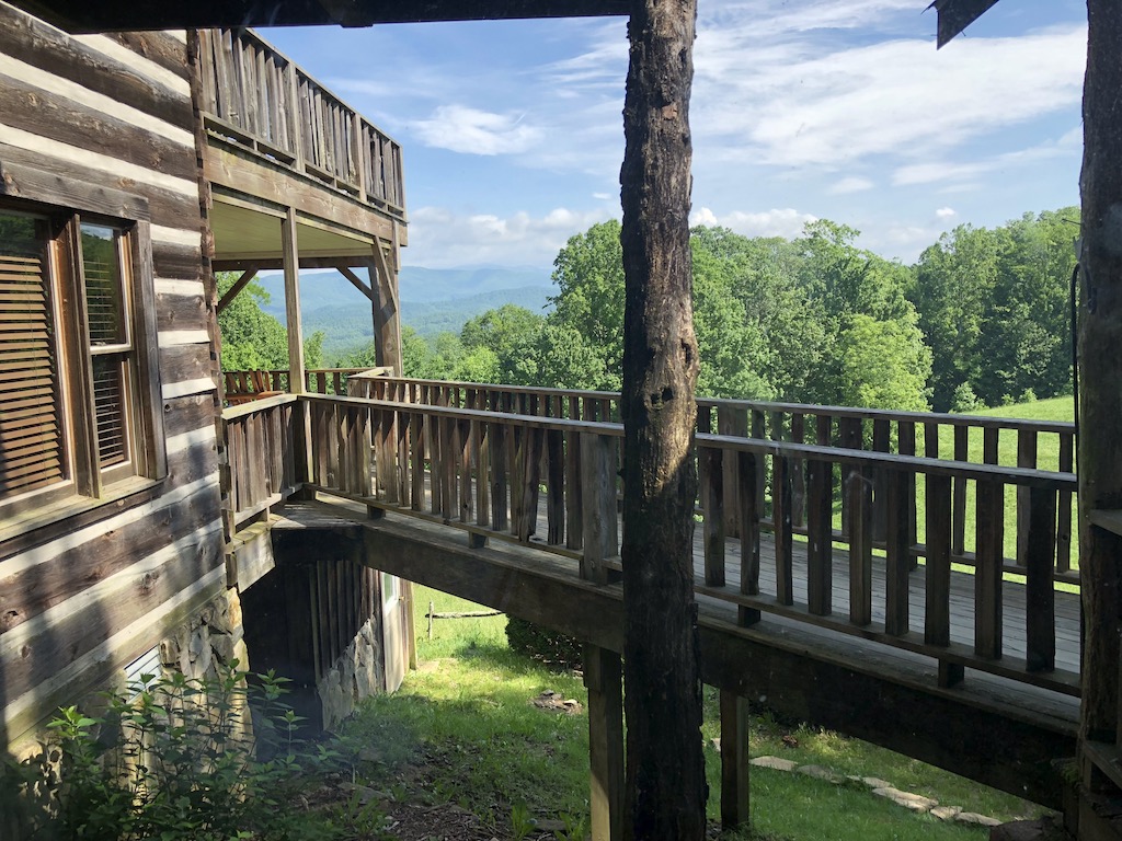 Stay - Earthshine Lodge