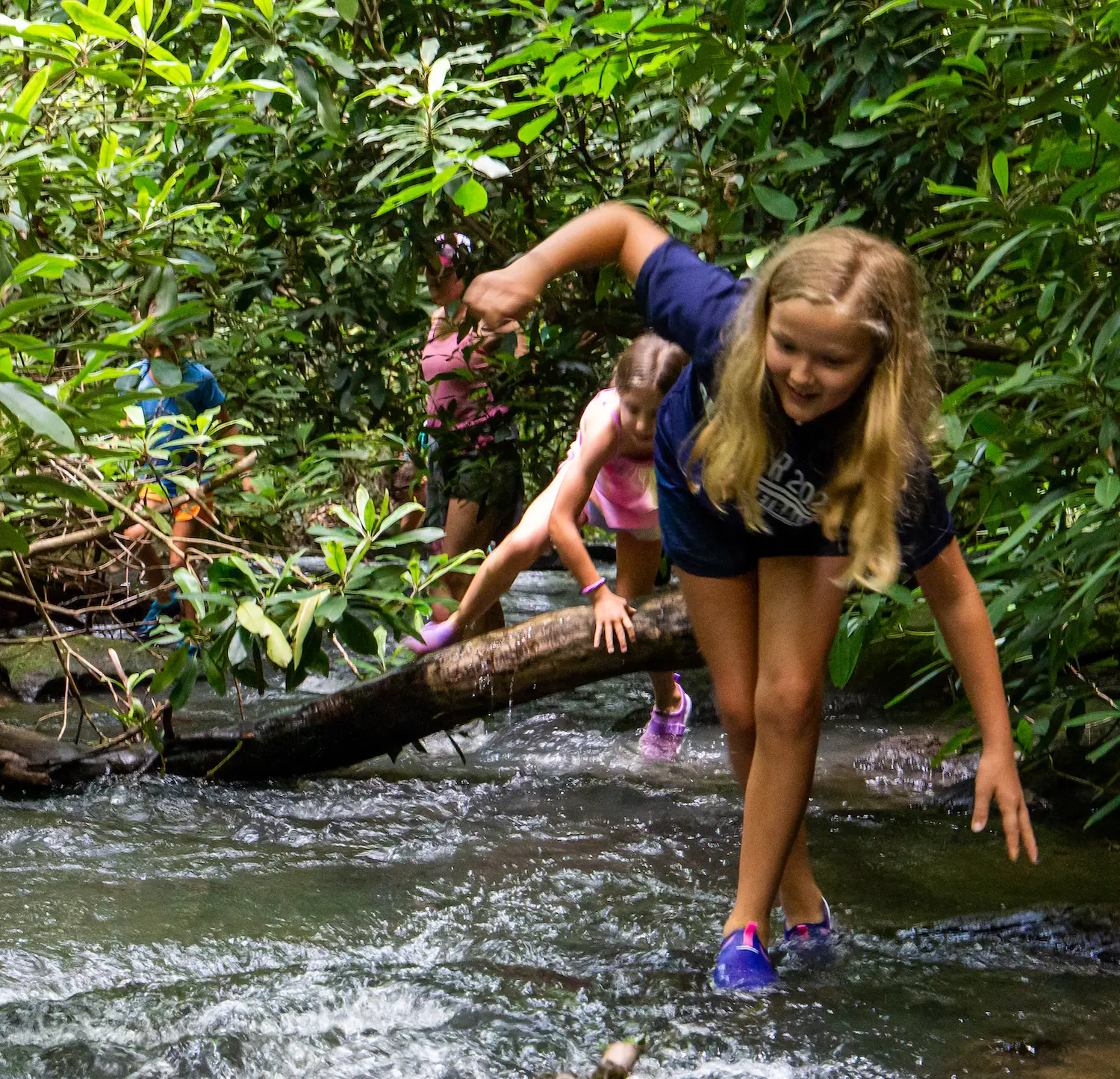 Adventure Quest - Earthshine Lodge | Family Friendly Fun!